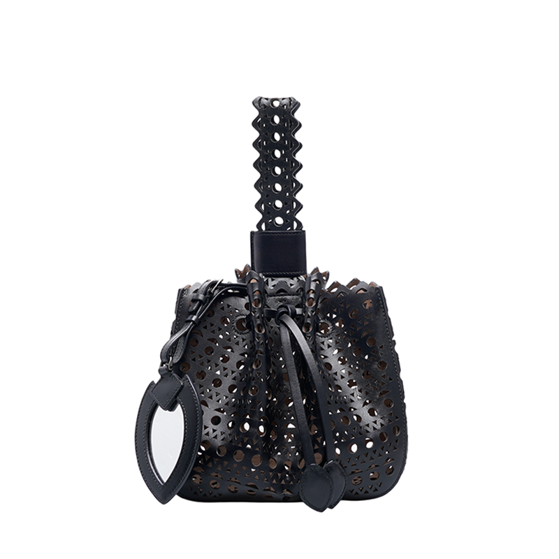 블랙 펀칭 로즈마리 레이저컷 스몰 버킷백 - 리본즈(REEBONZ)